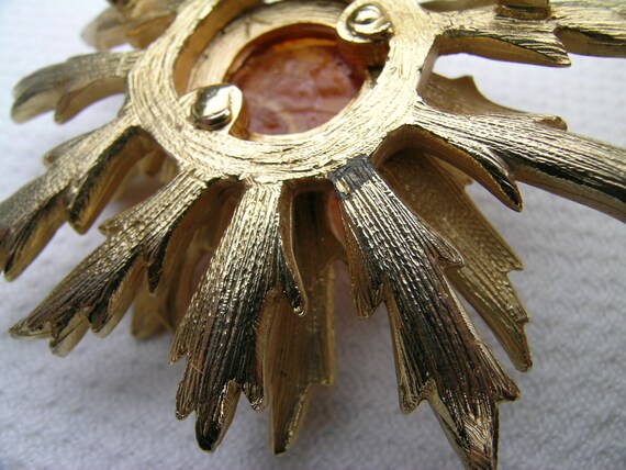 Large elegant unusual vintage 1960s gold tone spiky … - Gem