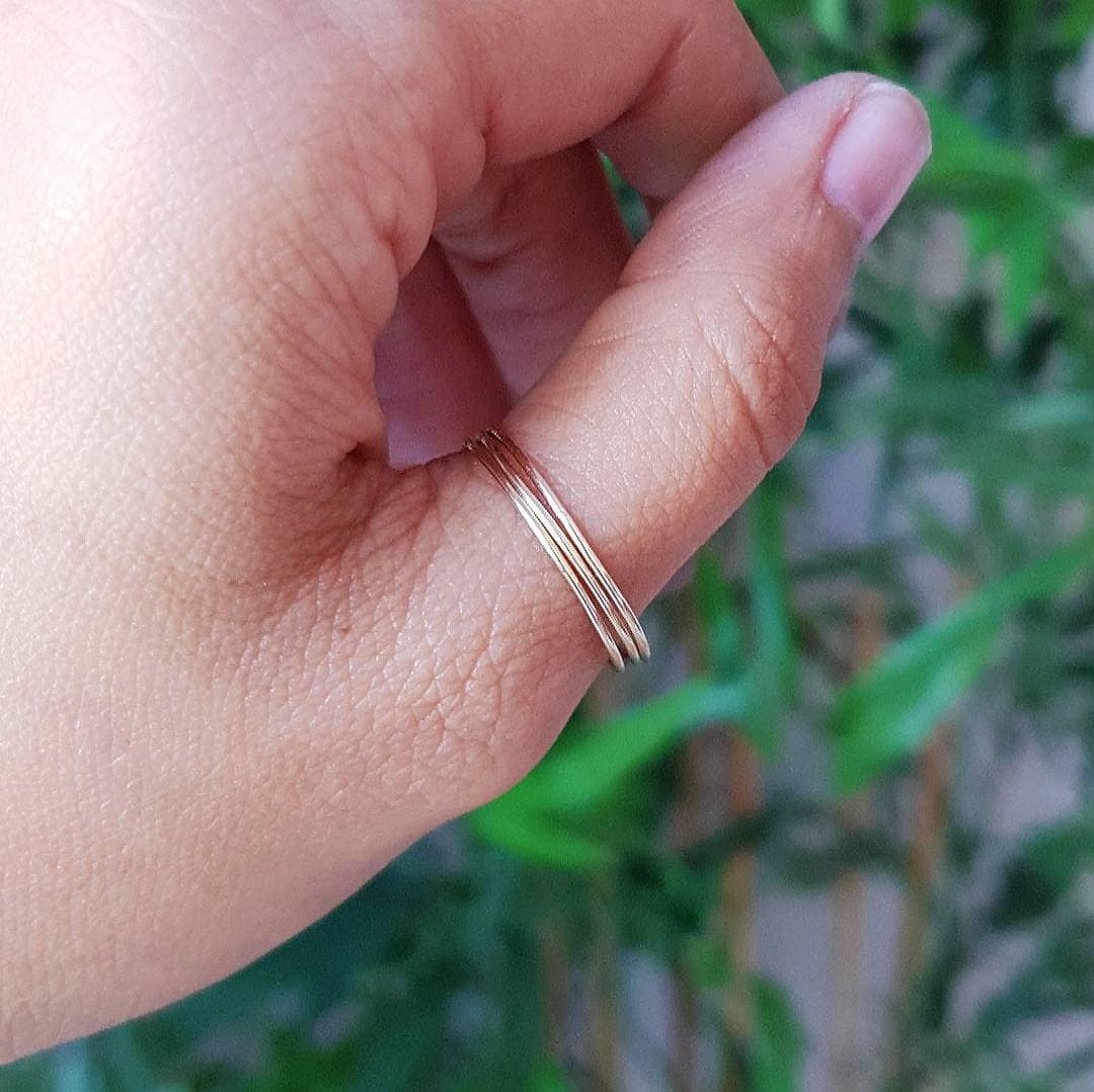 Recycled 9ct gold skinny stacking ring 1mm thin gold ring | Etsy