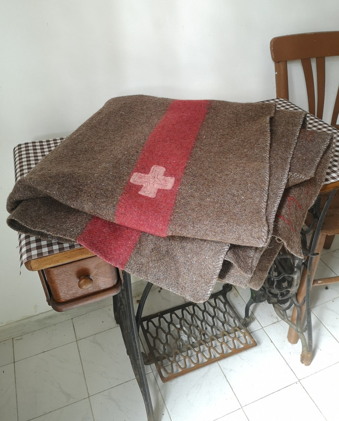 Vintage 1942 WWII Swiss Army Wool Blanket W/ Medaillon Excellent ...