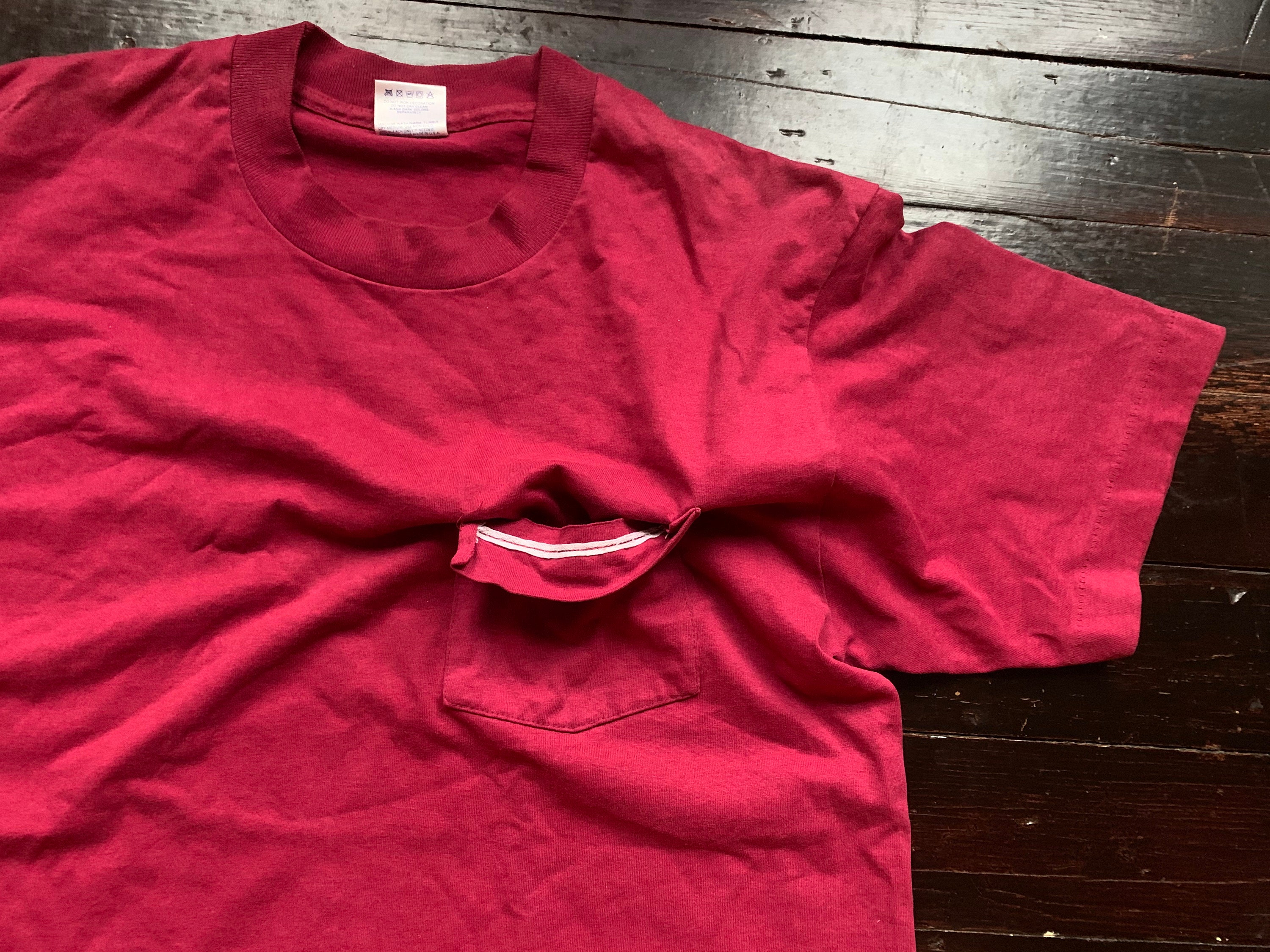 Vintage 90s BVD Maroon Oxblood Burgundy Selvedge Reinforced Pocket Tee ...
