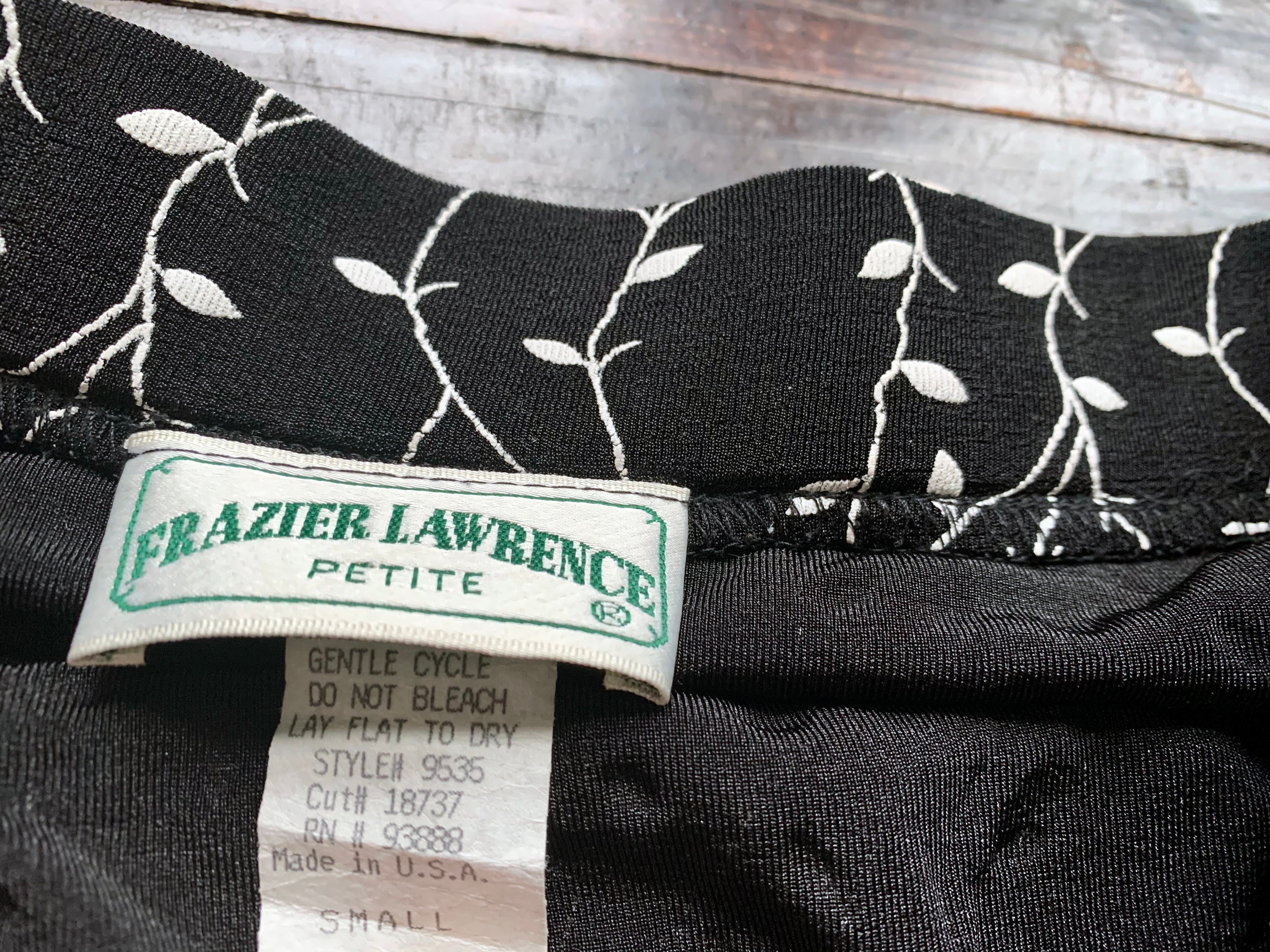 Vintage 90s Black Floral Vine Daisy Micro Mini Skirt, Frazier Lawrence ...
