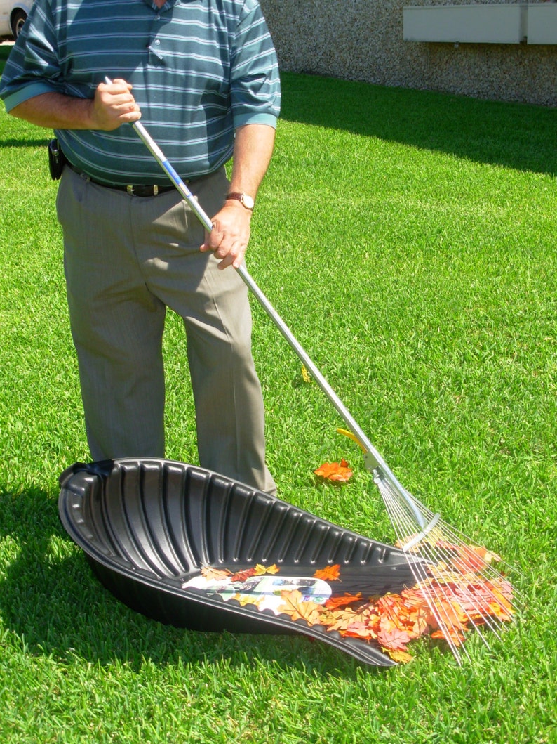 2 Huge Large 35" Garden Leaves Scoop Rake Dust Pan Loader Yard ...