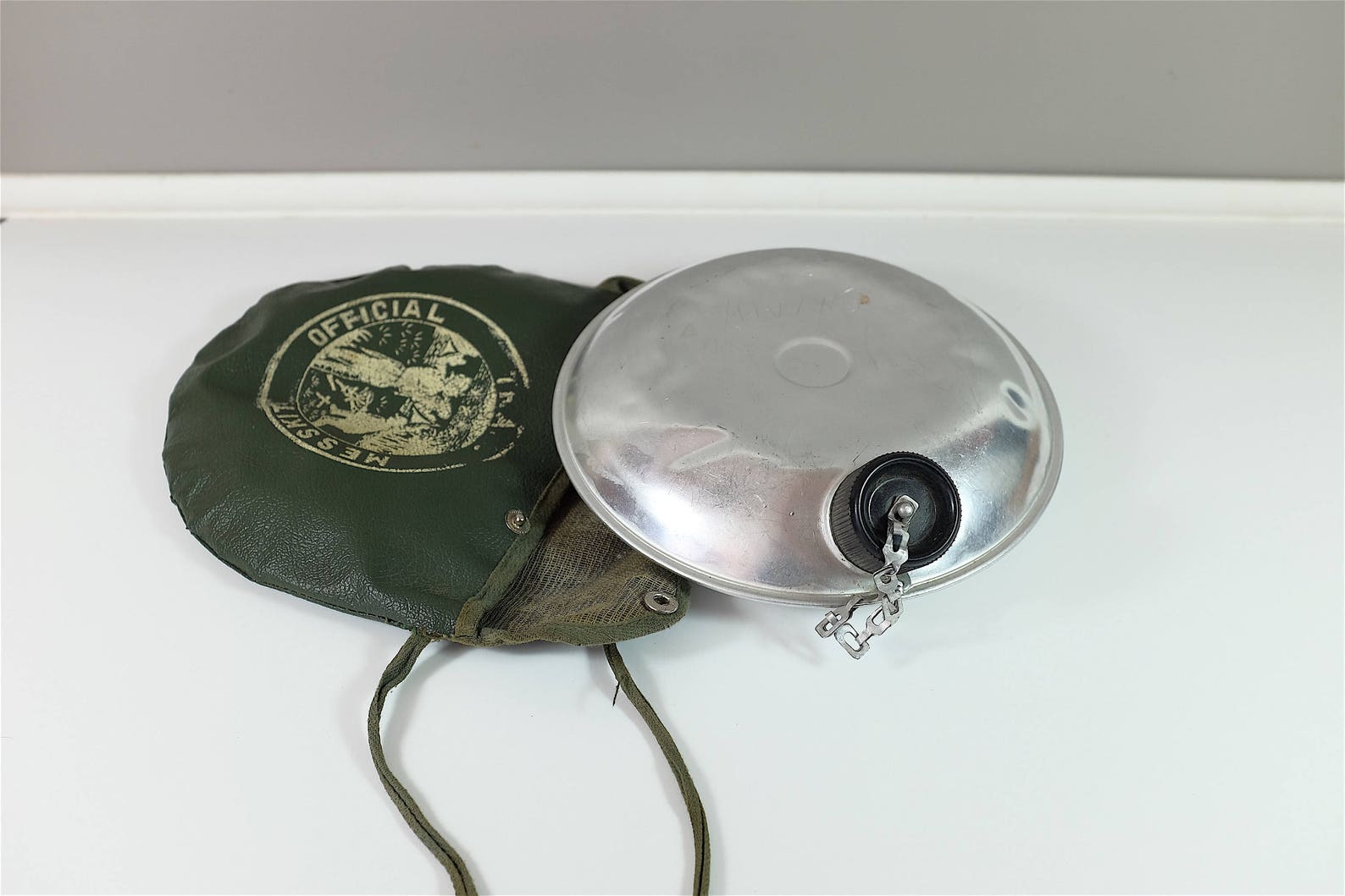 Gourde de scout vintage ronde en métal avec bouchon qui se visse Gourde ...