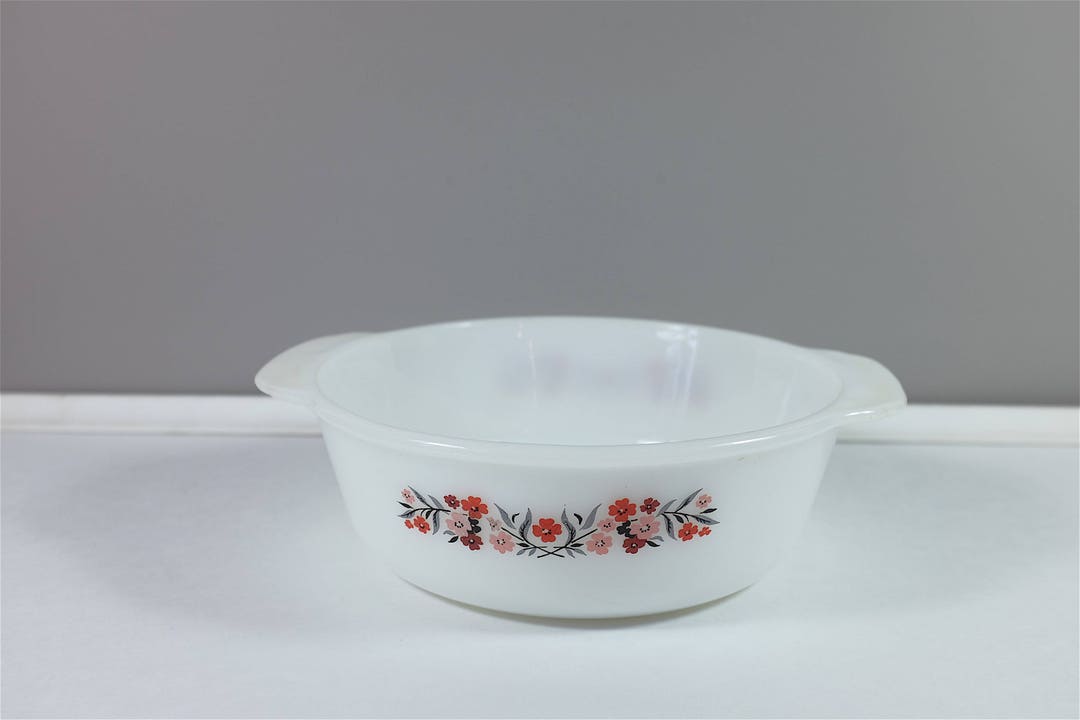 Vintage Fire King Primrose Pattern Milk Glass 1.5 Quart Casserole Dish ...