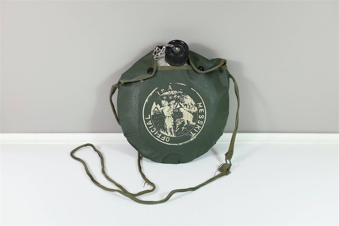 Gourde de scout vintage ronde en métal avec bouchon qui se visse Gourde ...