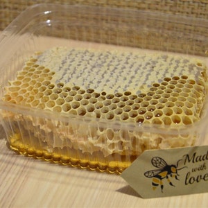 Organic 100% Natural Pure Raw Honeycomb Squares Just Fresh From Bee ...
