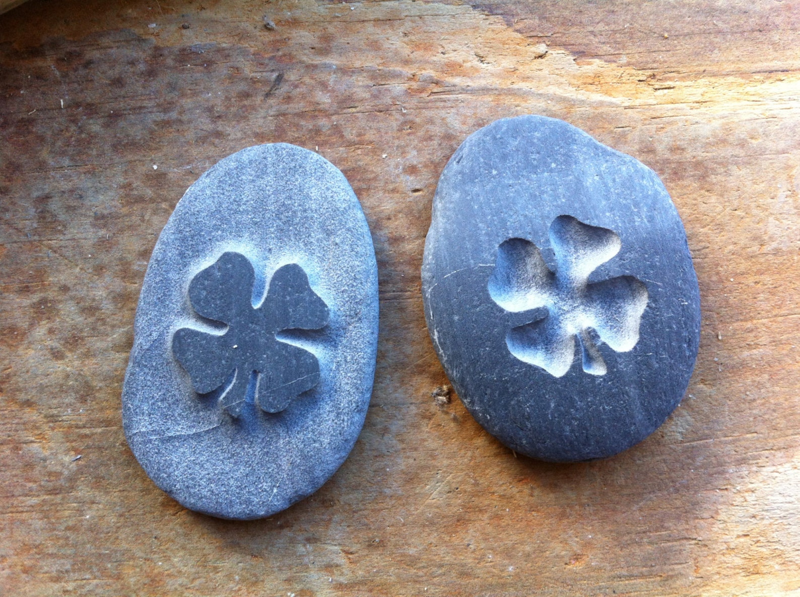 Lucky Pebble Hand Carved 4 Leaf Clover Perfectly Pocket - Etsy