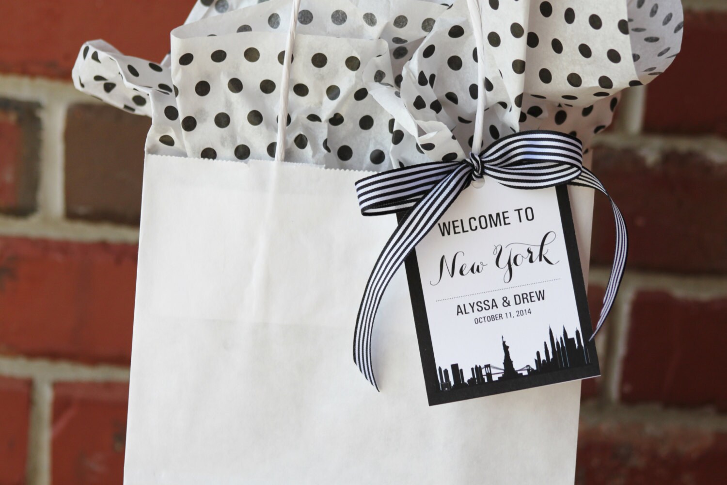 Welcome to New York - NYC Printable Bag Tag - Black and White Modern ...