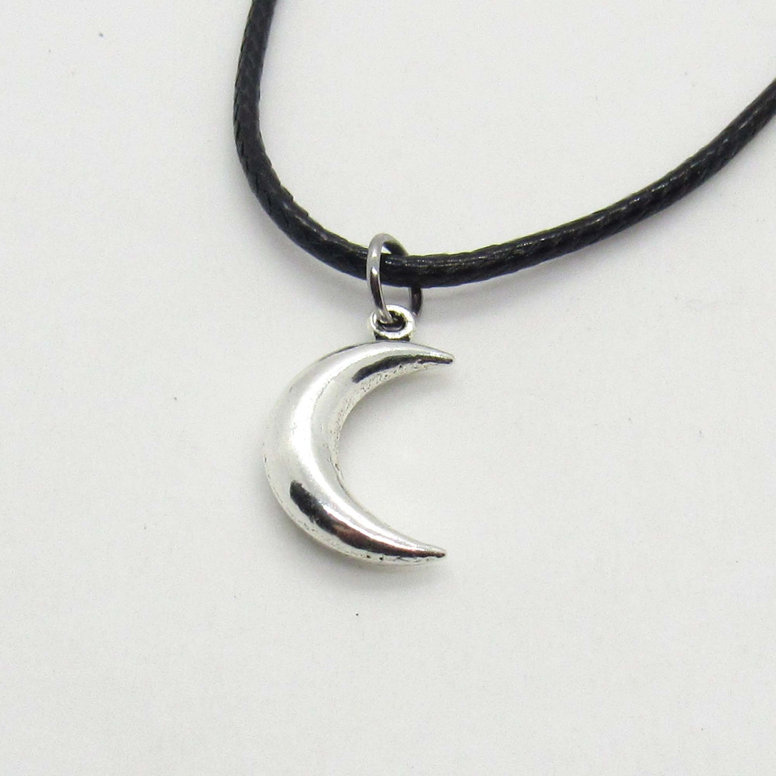 Small Moon Charm Pendant Necklace Moon Charm Small Moon - Etsy