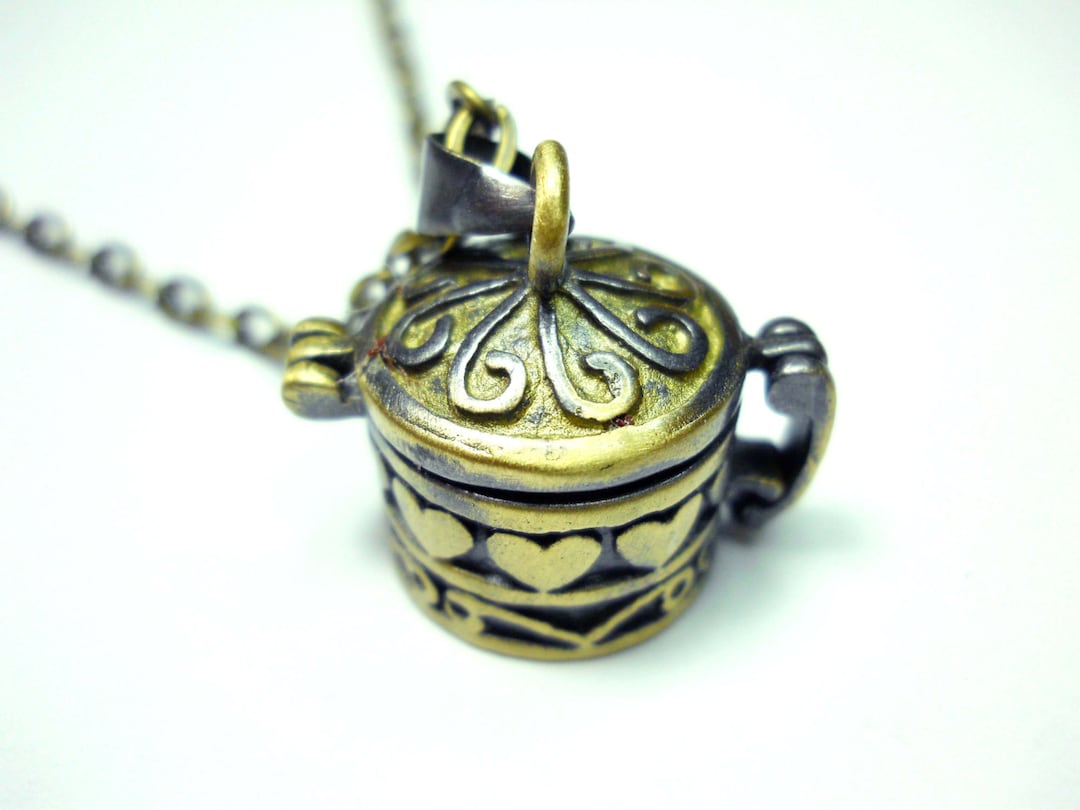 Round Barrel Wish Box Necklace, Pill Box Necklace, Barrel Locket ...