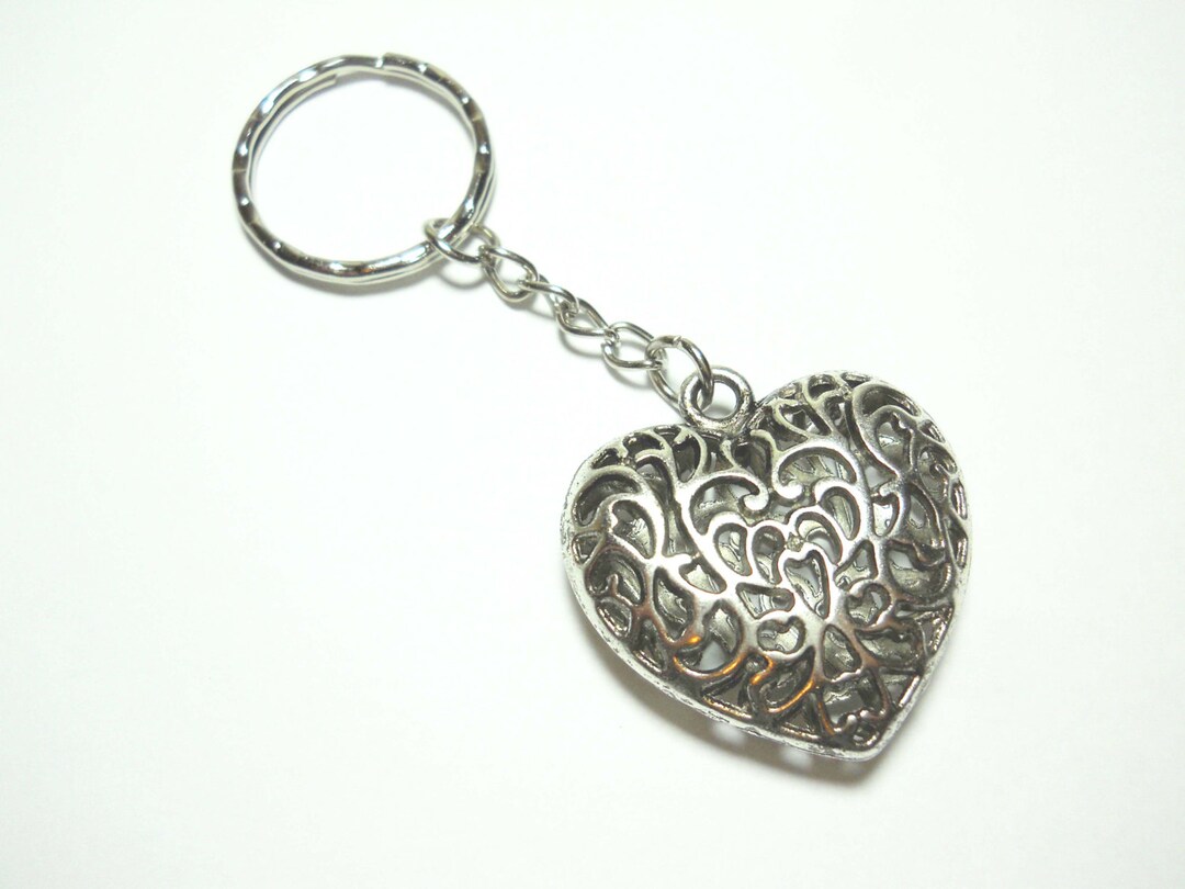 Hollow Filigree Heart Pendant Keychain, Heart Charm Key Ring, Heart ...