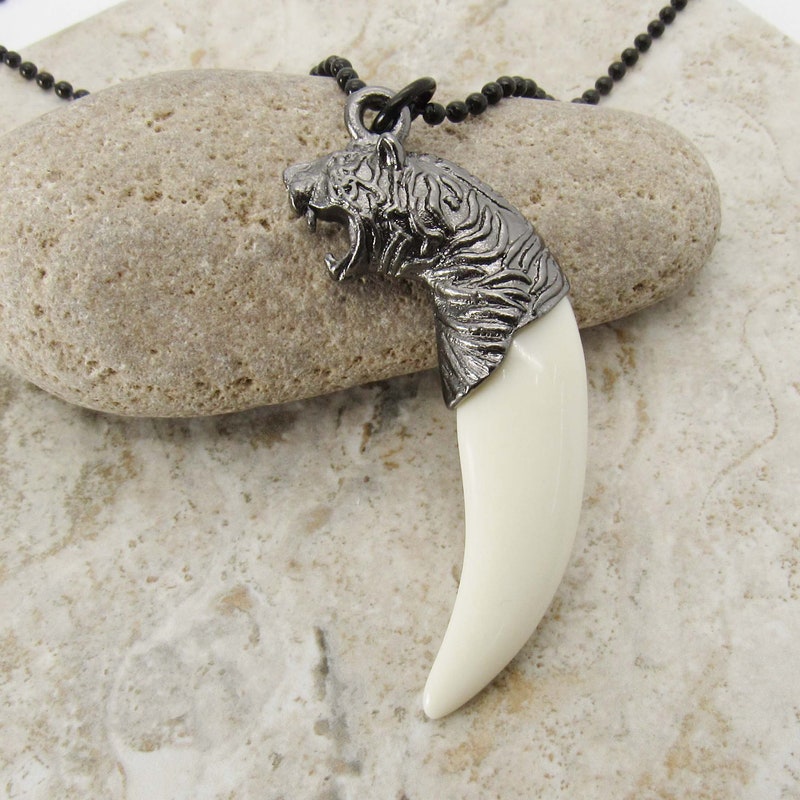 Claw and Tooth Jewelry - Etsy