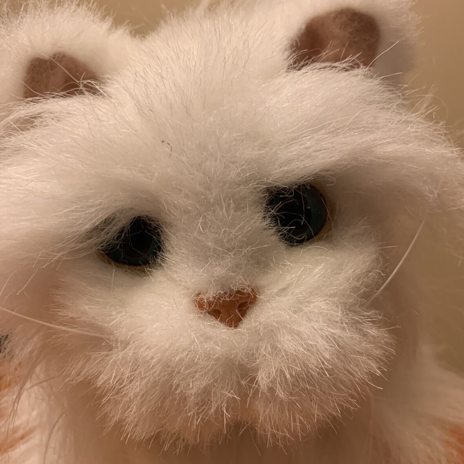 Furreal White Cat 2009