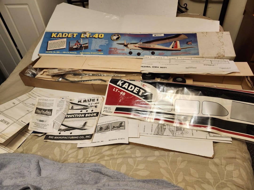 Sig Kadet Lt-40 Rc Plane Kit Rc-67 Airplane Model Pls Read - No Wings ...