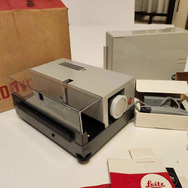 Color Slide Projector - Etsy