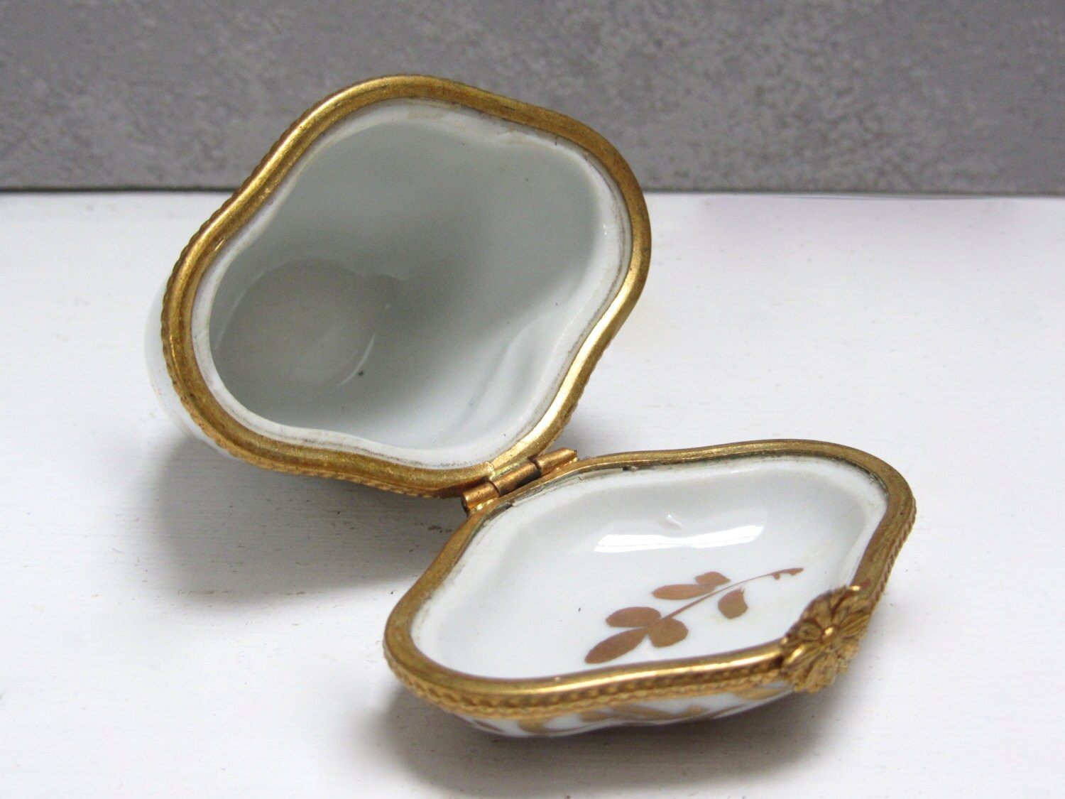 Elegant Vintage French Trinket Box Small Porcelain Box Floral China Pot ...
