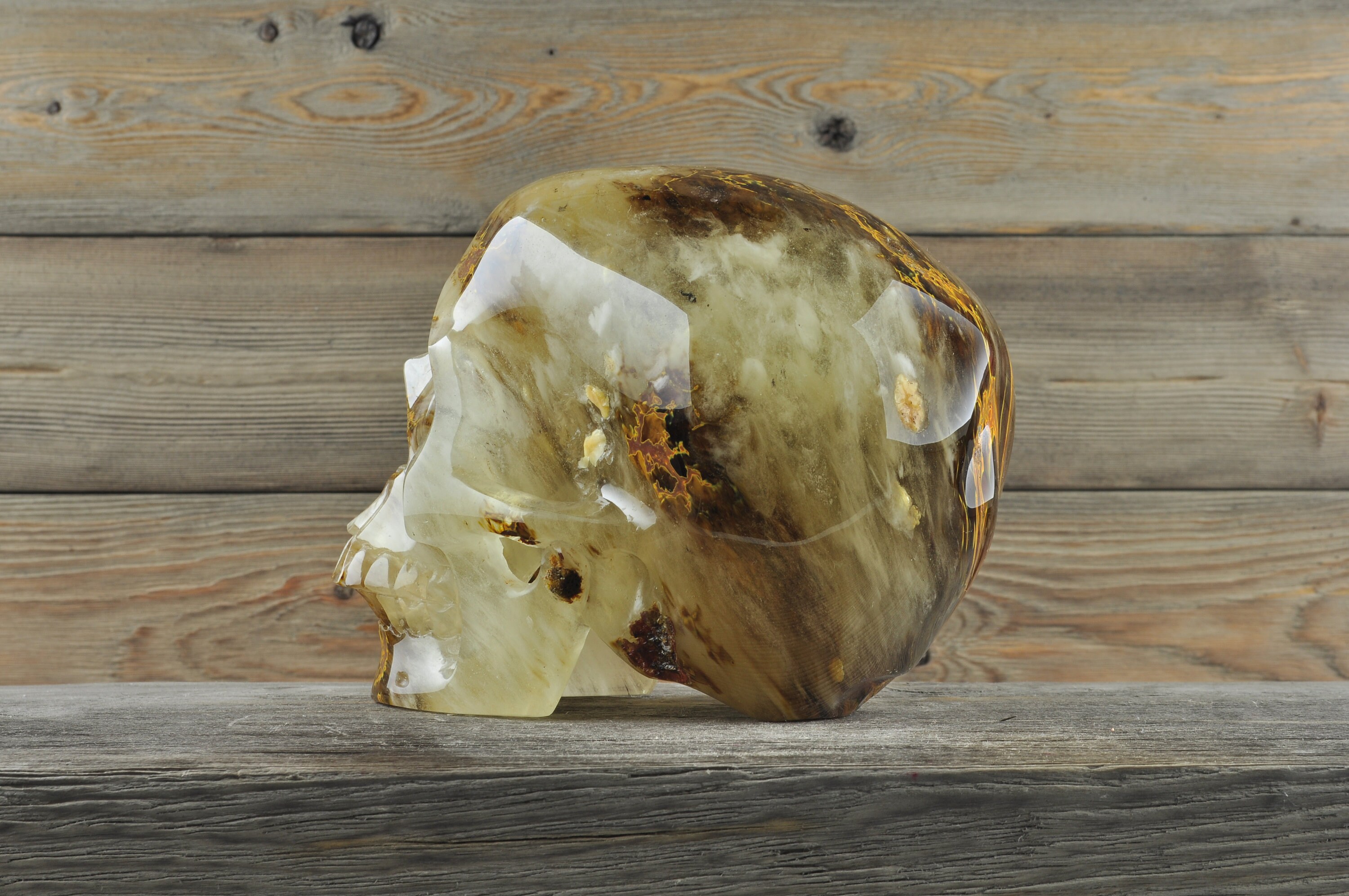 Beautiful and Unique Smelt 'Quartz' Skull, XL
