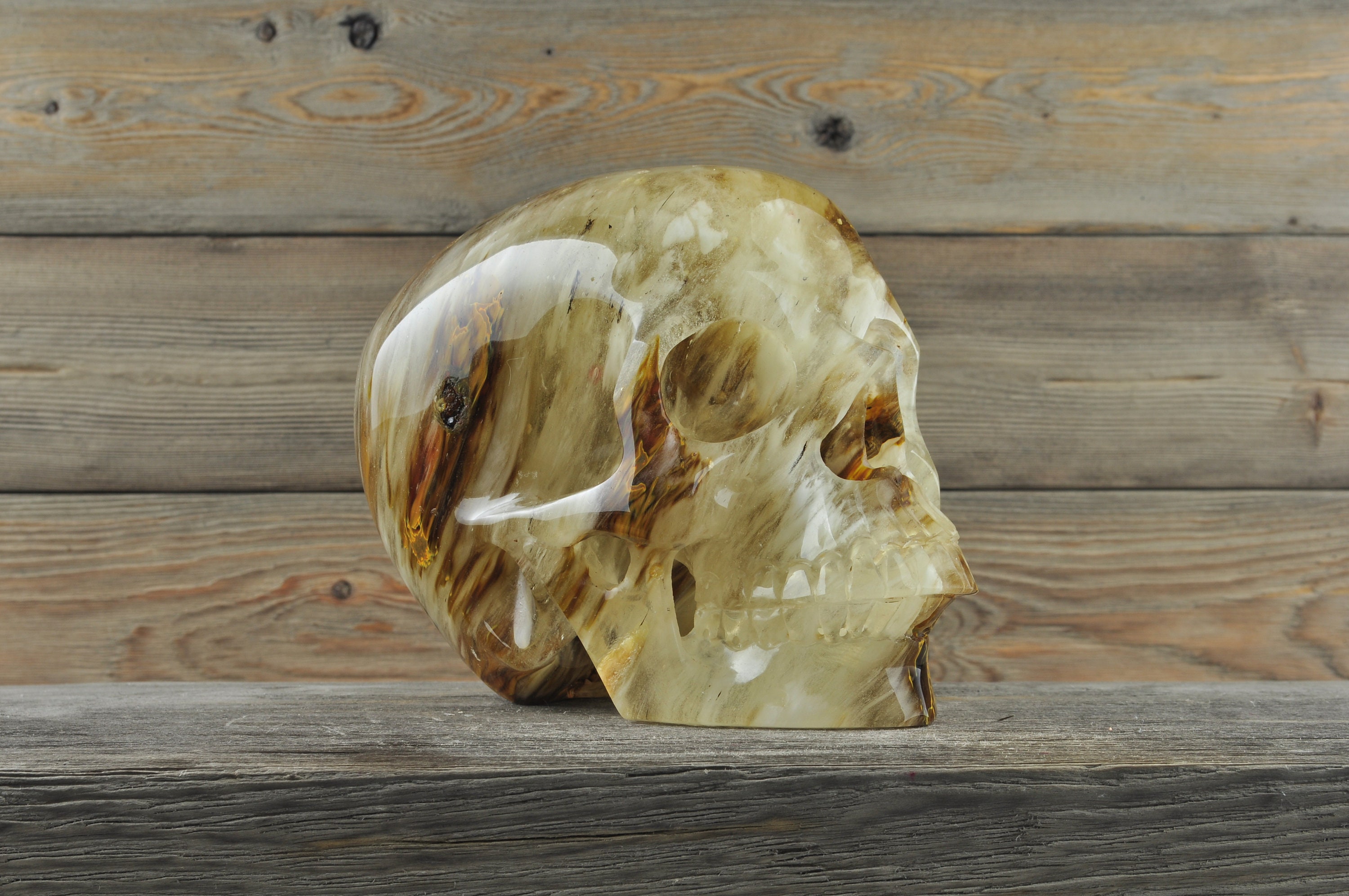 Beautiful and Unique Smelt 'Quartz' Skull, XL