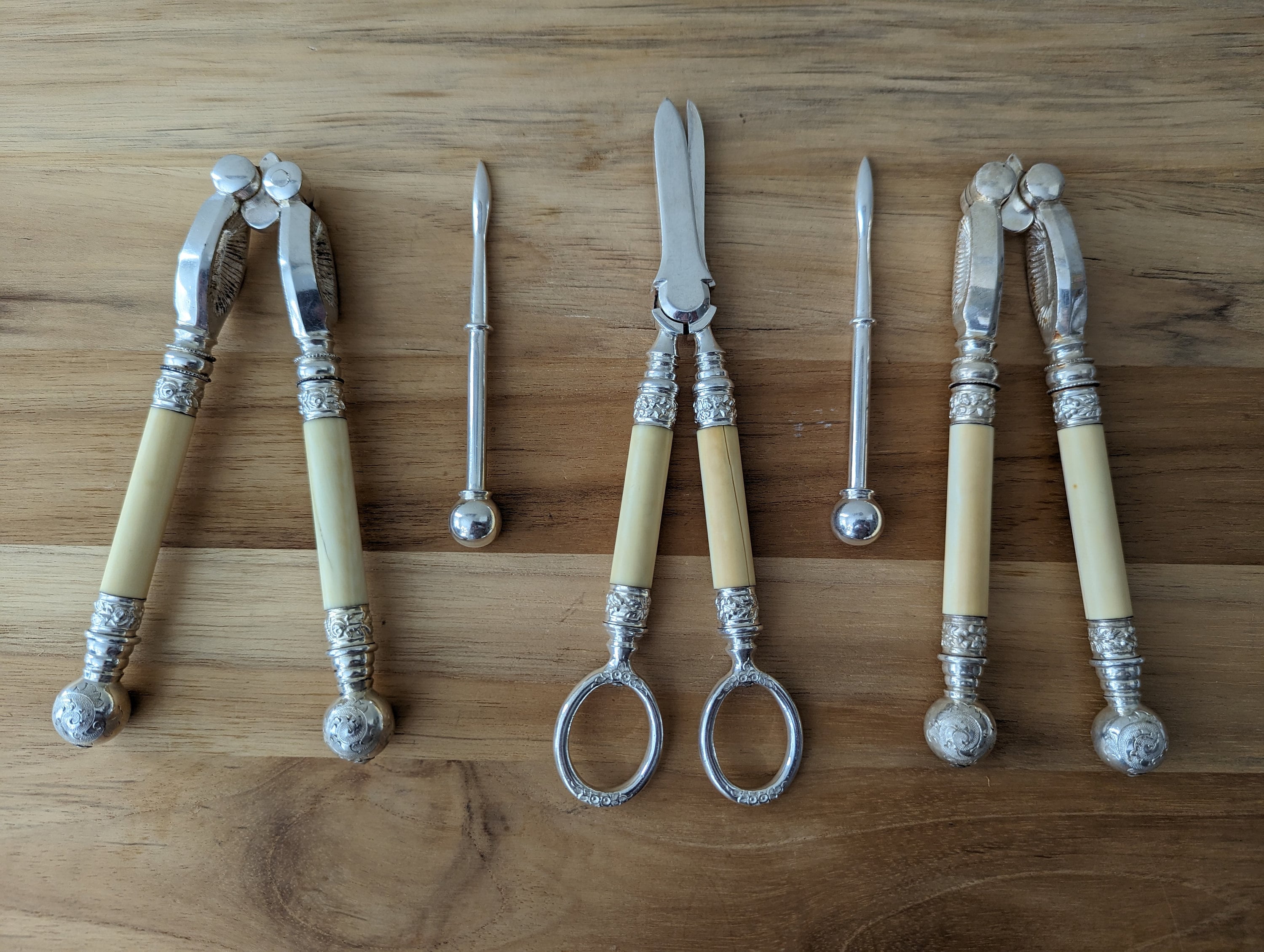 Unique Antique Mappin Bros Ivory-color Bakelite/floral Etched Silver ...