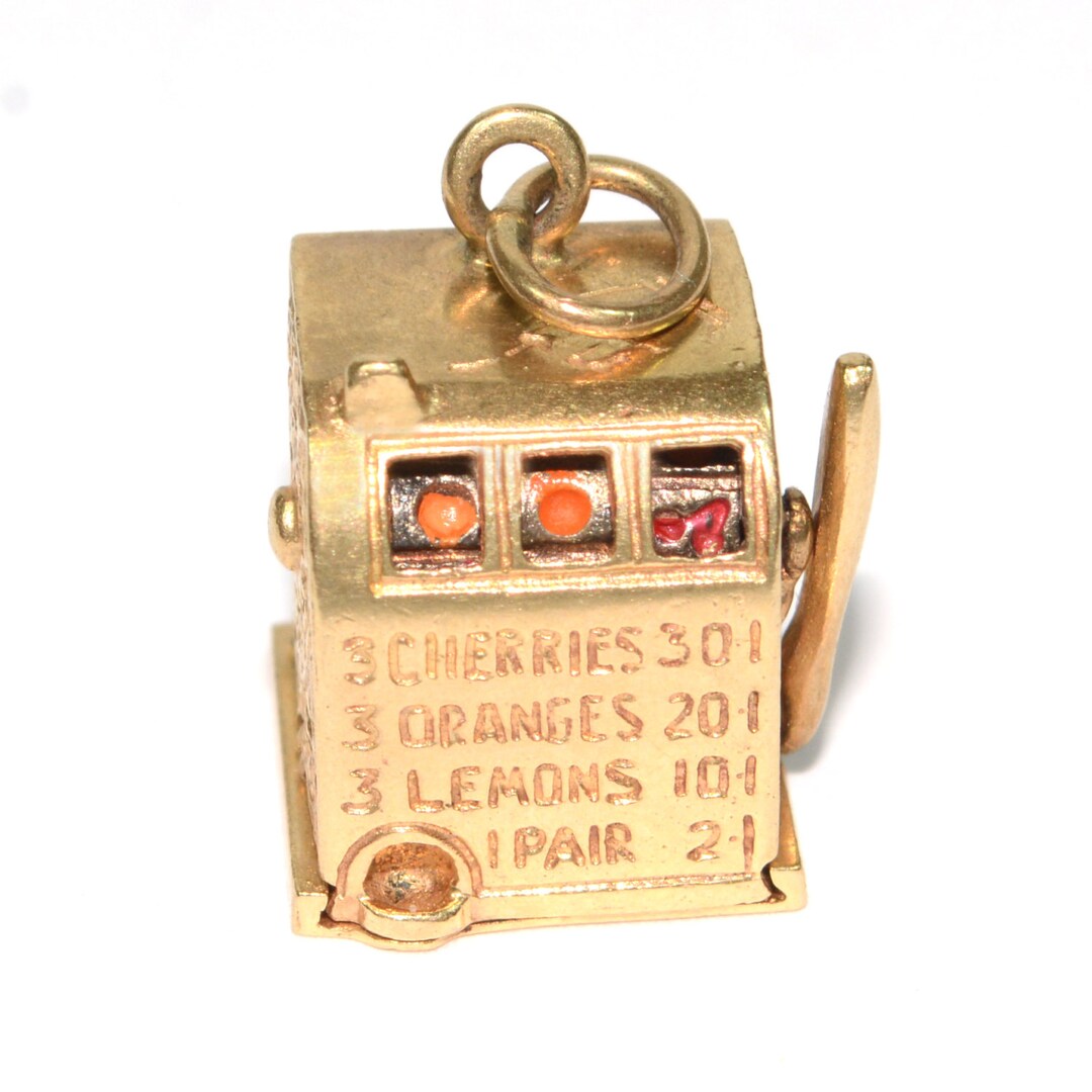 Vintage Pendant Vintage 1940's 14K Yellow Gold Slot Machine Charm ...