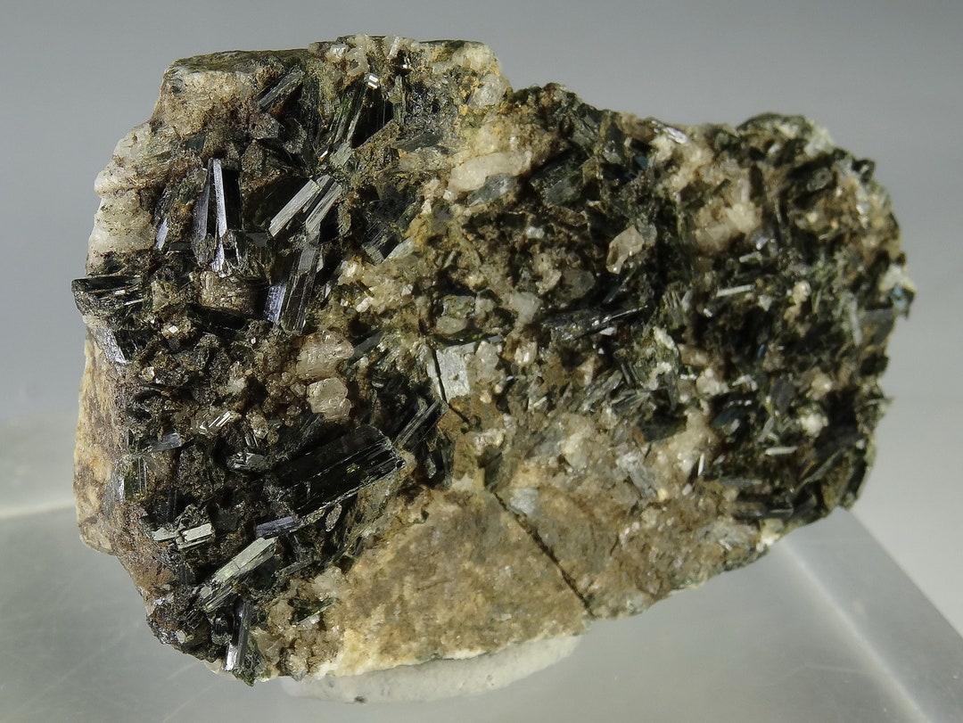 140 Carats Rare Aegirine Mineral From Pakistan, gv-14.. - Etsy
