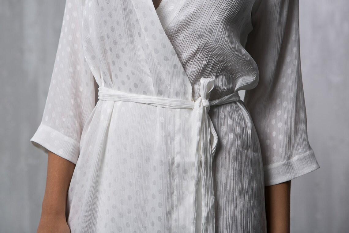 Red Robe Bridesmaid Robe Luxury Robe Bridesmaid Gifts | Etsy