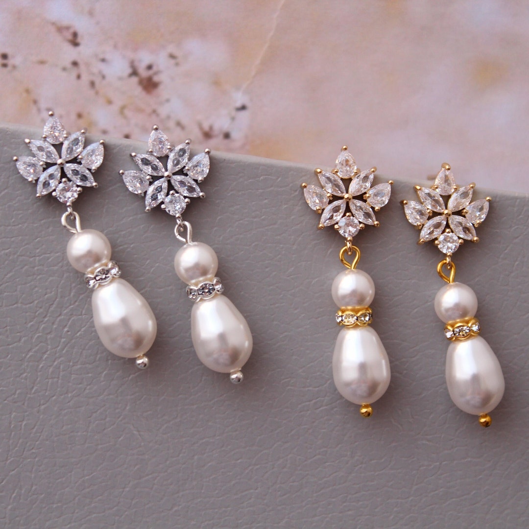 KELLY // Gold or Silver Pearl Drop Bridal Earrings, Ivory Pearl Drop ...