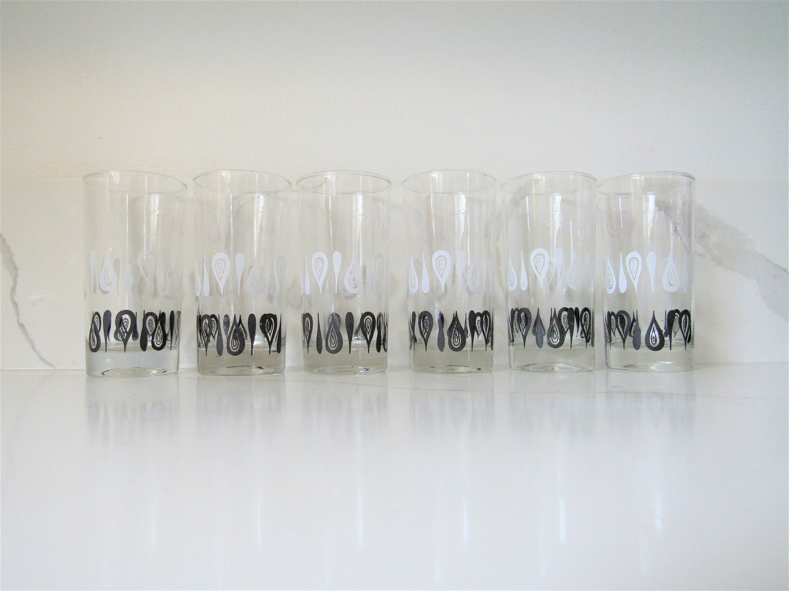 Mid Century Modern White and Black Drinking Glasses / Vintage | Etsy