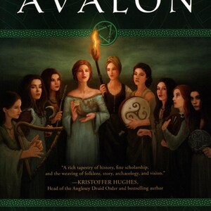 The Ninefold Way of Avalon Book Walking the Path of the Priestess ...