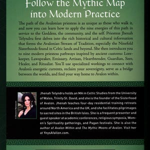 The Ninefold Way of Avalon Book Walking the Path of the Priestess ...