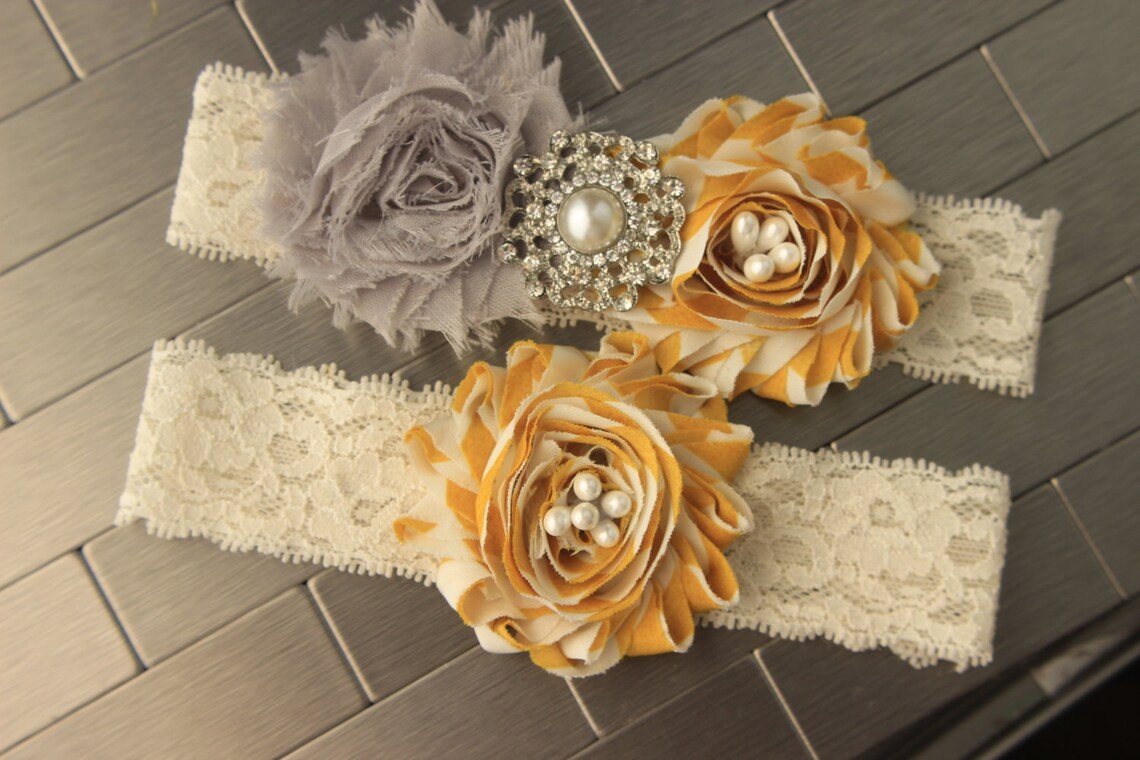 Garter Set - Grey Wedding Garters, Ivory Lace Garter W/ Gray Flowers ...