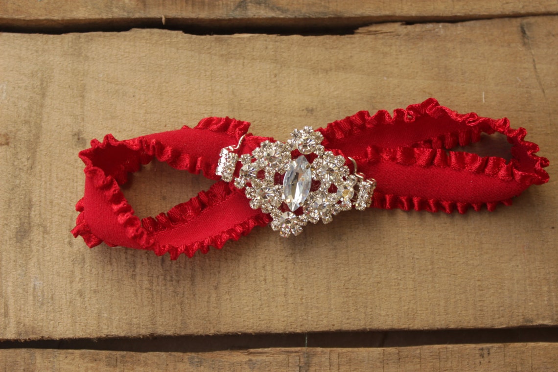 Red Garter Wedding Garder Winter Wedding Christmas Wedding - Etsy