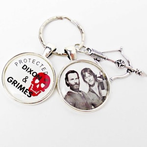 Walking Dead Keyring, Rick Grimes Keychain, Daryl Dixon Crossbow ...