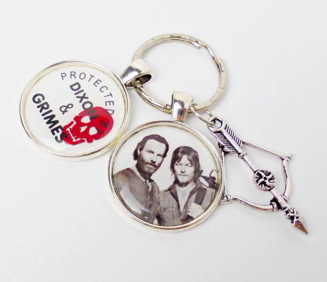 Walking Dead Keyring, Rick Grimes Keychain, Daryl Dixon Crossbow ...