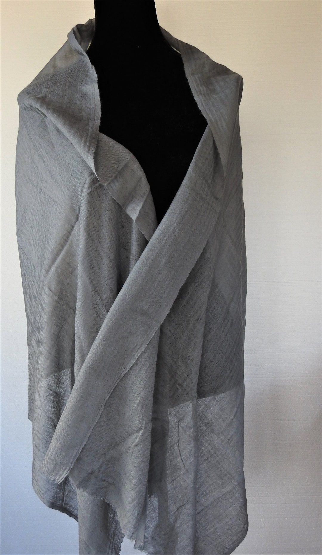 Vtg Fine Woven WOOL Shawl Pashmina Scarf Wrap in Gray Tissue Weave - Etsy