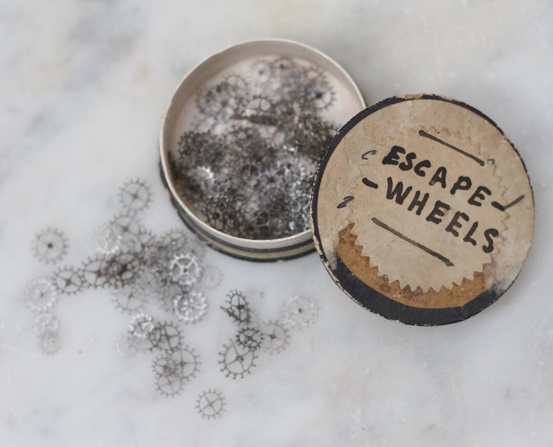 Antique Watchmakers Box 100 Escape Wheels Assorted Sizes - Watch Parts ...