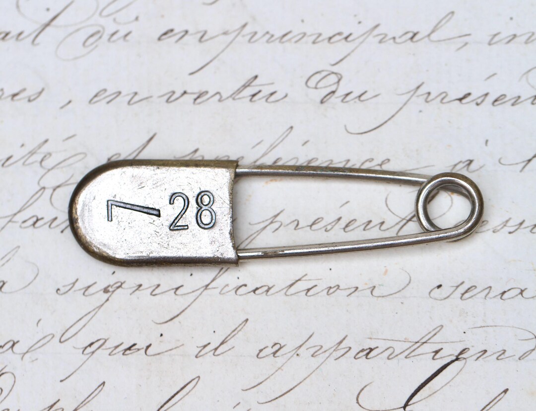 Antique Hotel Laundry Bag Pin No 7 26 - Oversized Safety Pin With ...