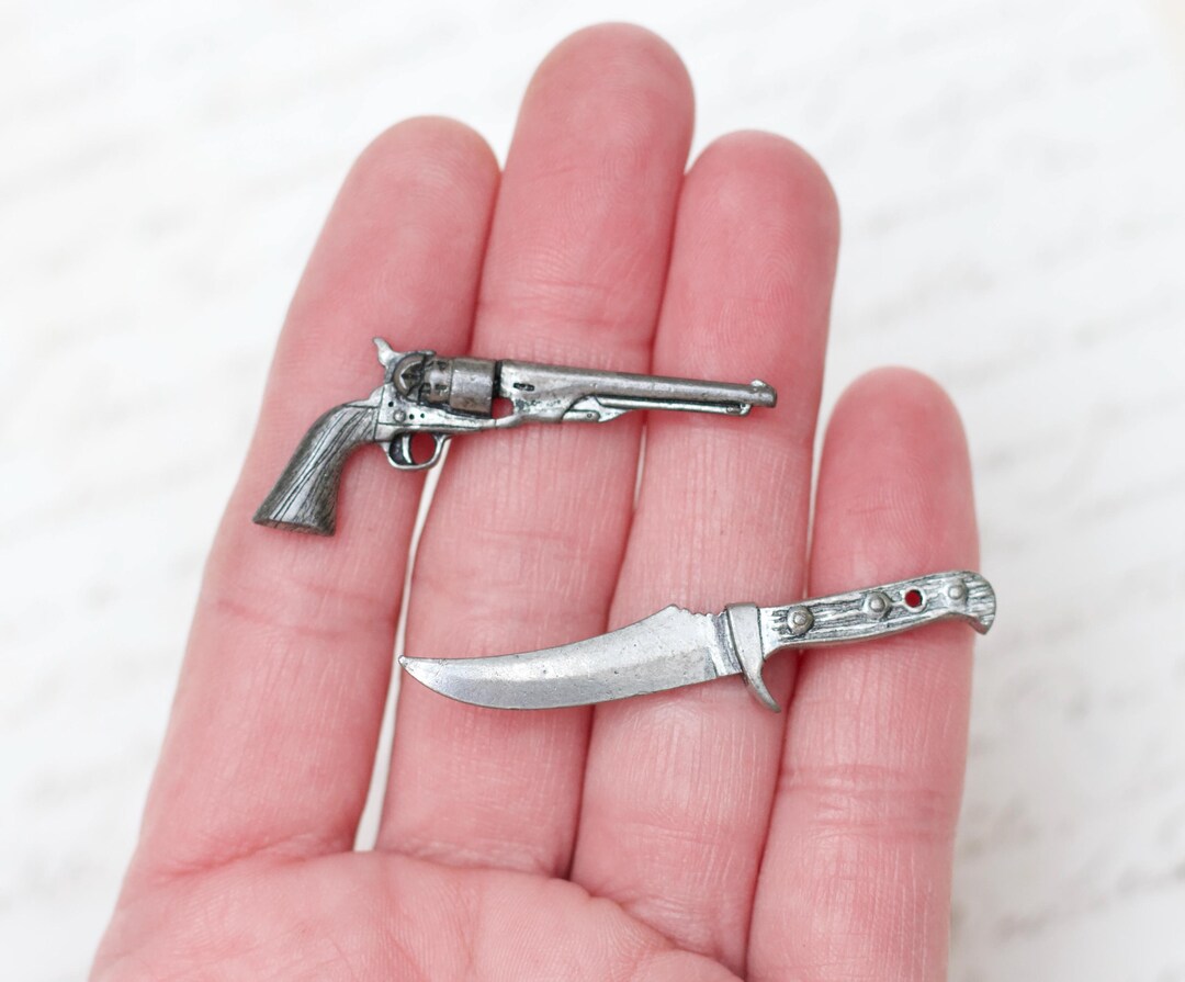 Pistol and Hunting Dagger Lapel Pins - Set of 2 Pewter Miniature ...
