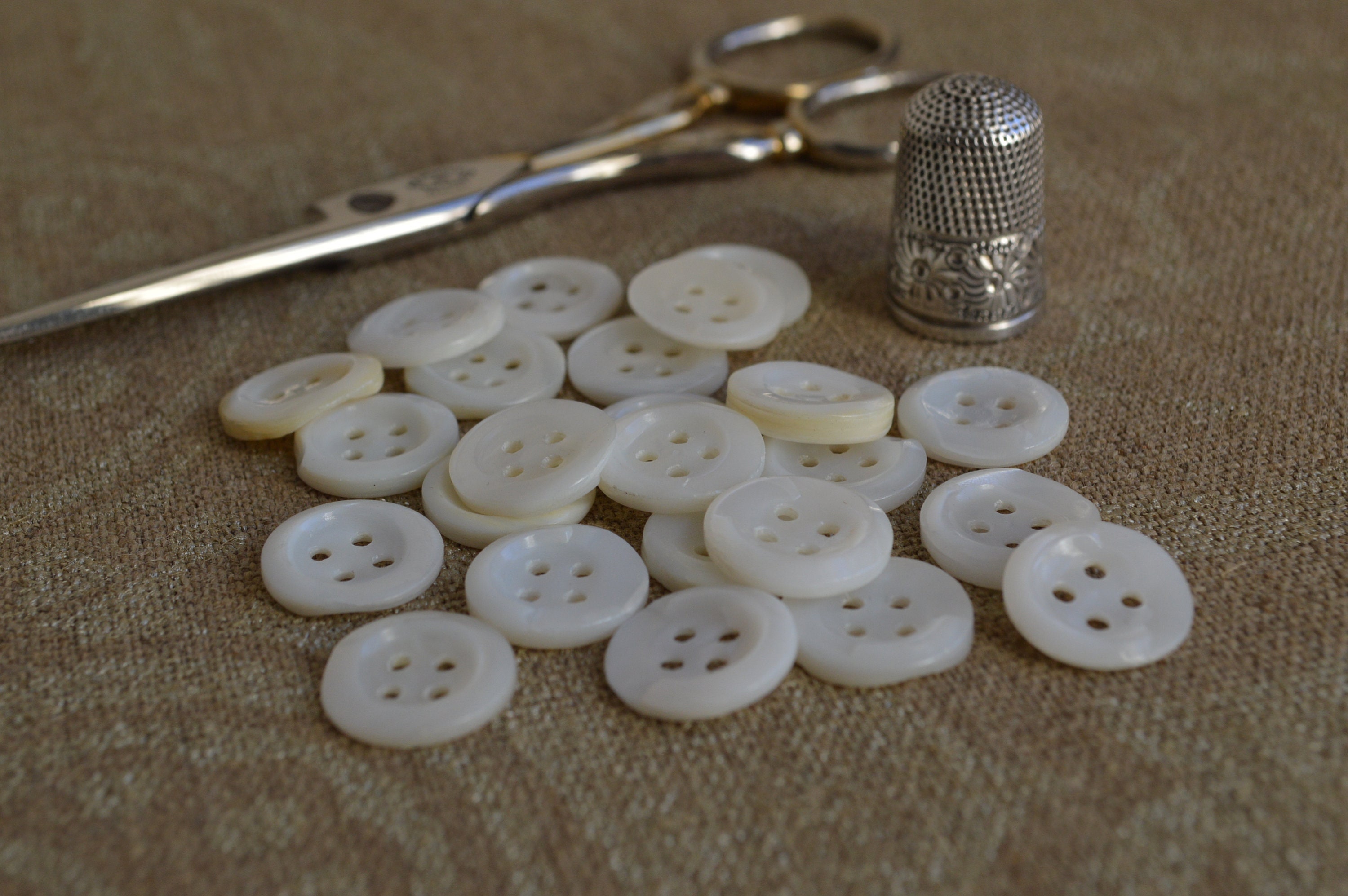 Vintage 4 Hole MOP Buttons From the 1960s 15mm 5/8th Inch - Etsy UK