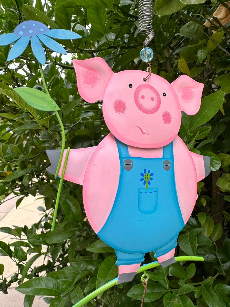 Bouncy Pig Suncatcher: Farmhouse Garden Decor With Turquoise Marble - Etsy