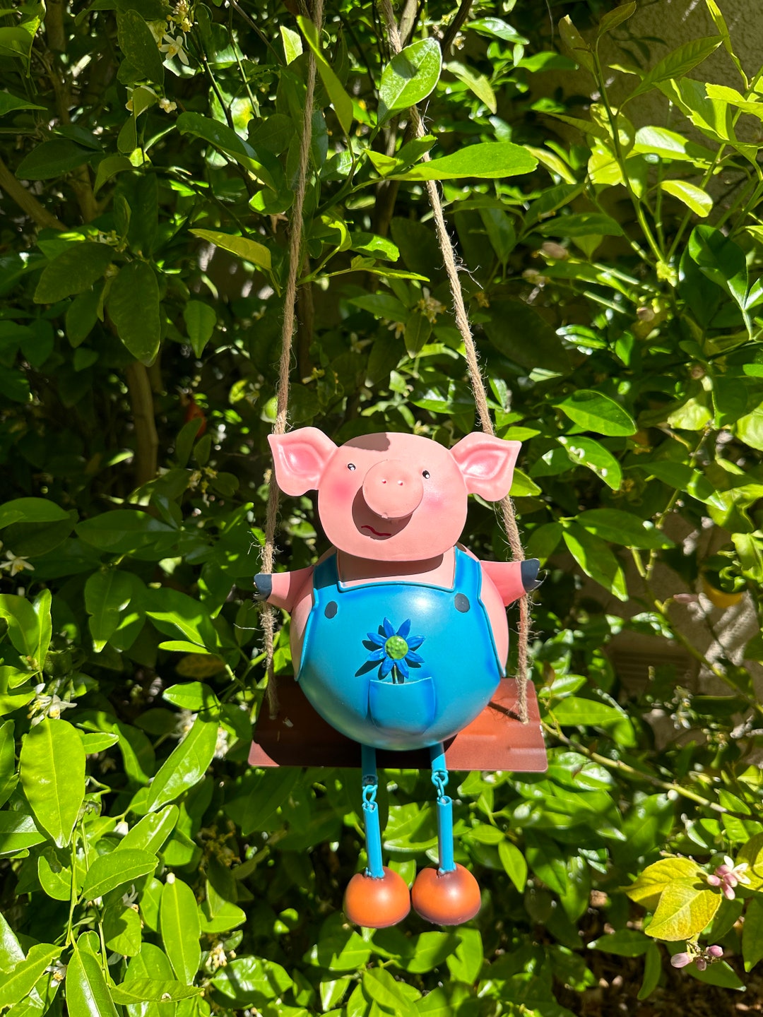 Swing Motion Pig 3D Metal Fun Gift for Grandma, Mom, Friend, Sister ...