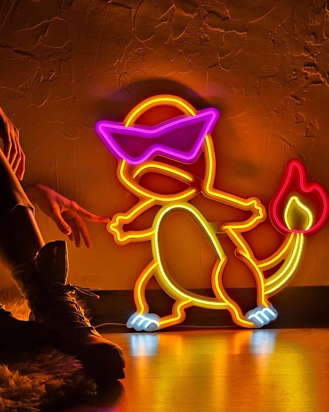 Monstera Leaf LED Neon Anime Character Customizable Neon Sign - Etsy