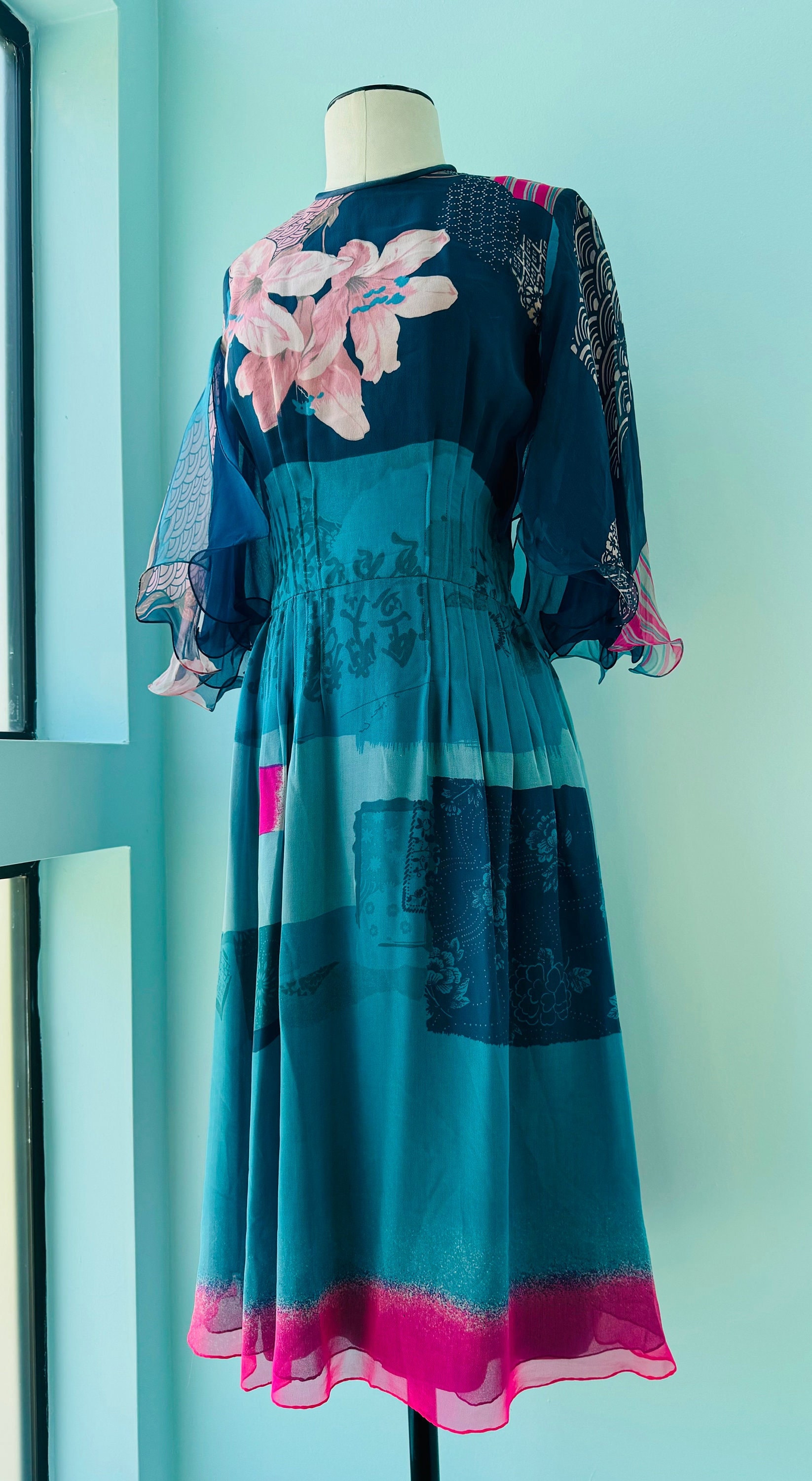 Stunning 70s Hanae Mori Couture Silk Chiffon Floral Print Stunning 70s Hanae Mori Couture Silk Chiffon Floral Print
