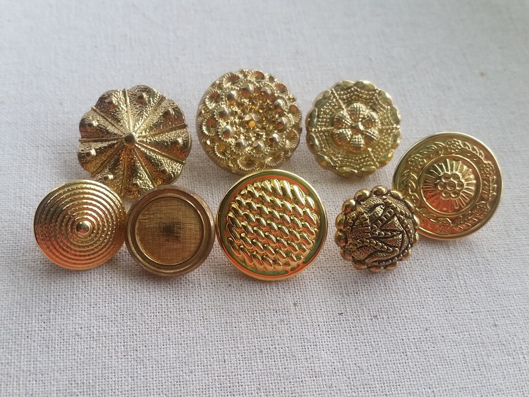 Vintage Shades of Gold Colored Buttons Lot of 8 Various Sizes and Types ...
