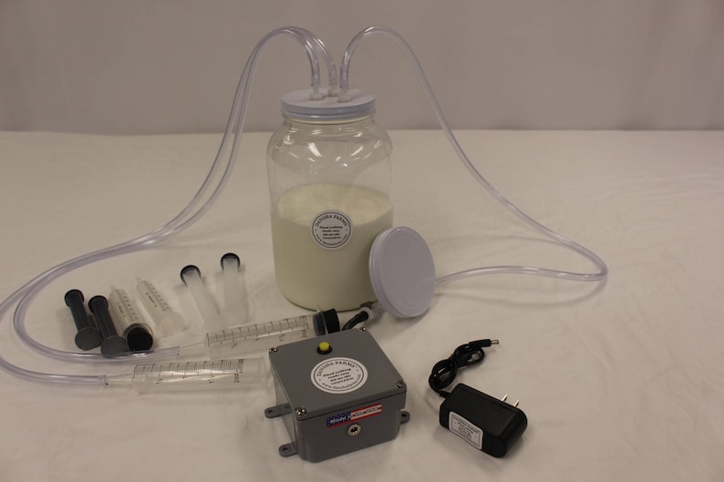 Off Grid Goat Sheep Cow Milk Machine Manual Vacuum Pulse Rechargeable ...
