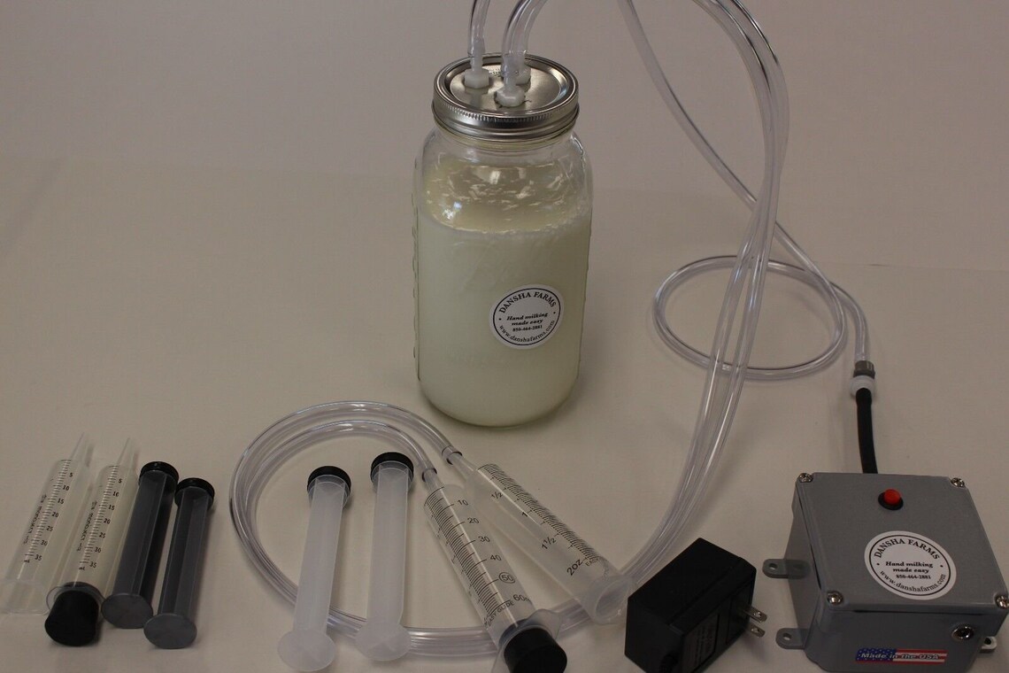 The Brute Goat Sheep Cow Milk Machine Manual Vacuum Pulse Half Gallon ...