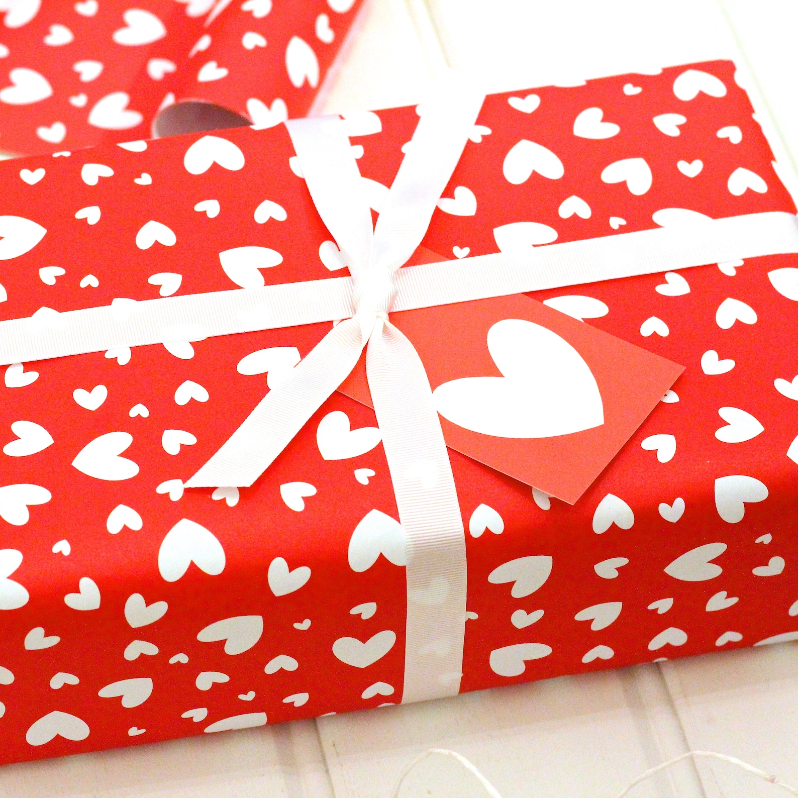 Love Hearts VALENTINES GIFT WRAP Set Red Hearts Wrapping - Etsy