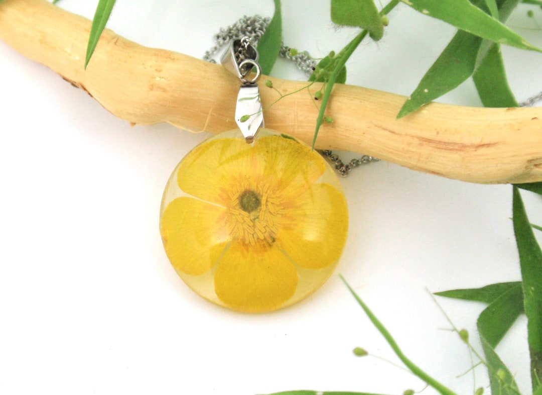 Buttercup Necklace Flower Jewelry Real Pressed Flower Pendant - Etsy