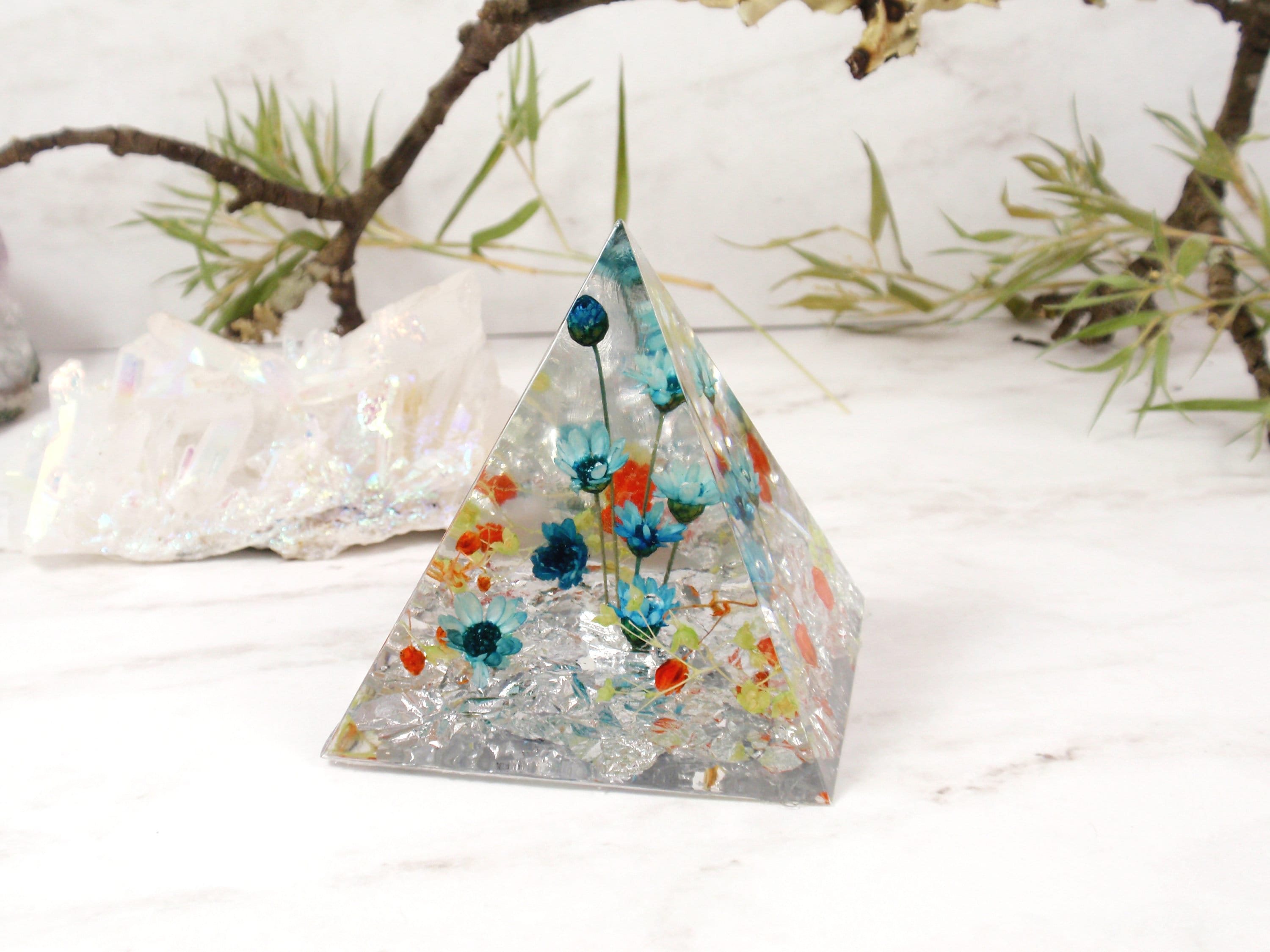 Paperweights Mini Resin Pyramid Paperweight Home & Living etna.com.pe