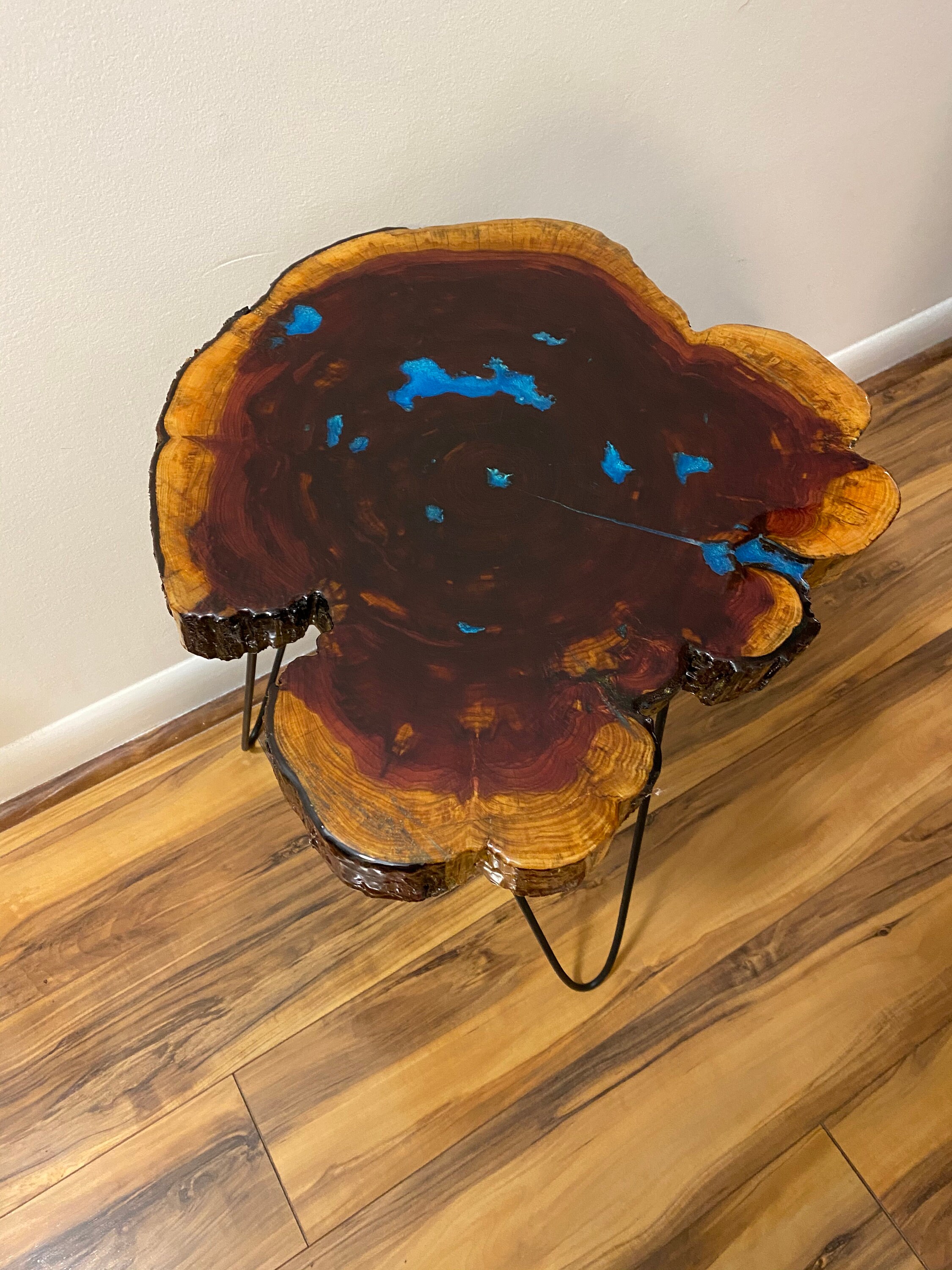 Cedar End Table | Etsy